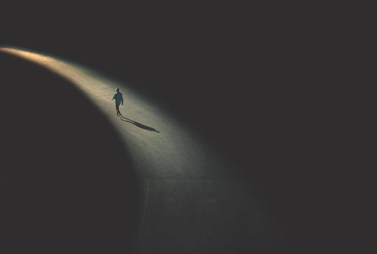 Qué es la exclusión social | Fundación Aldaba